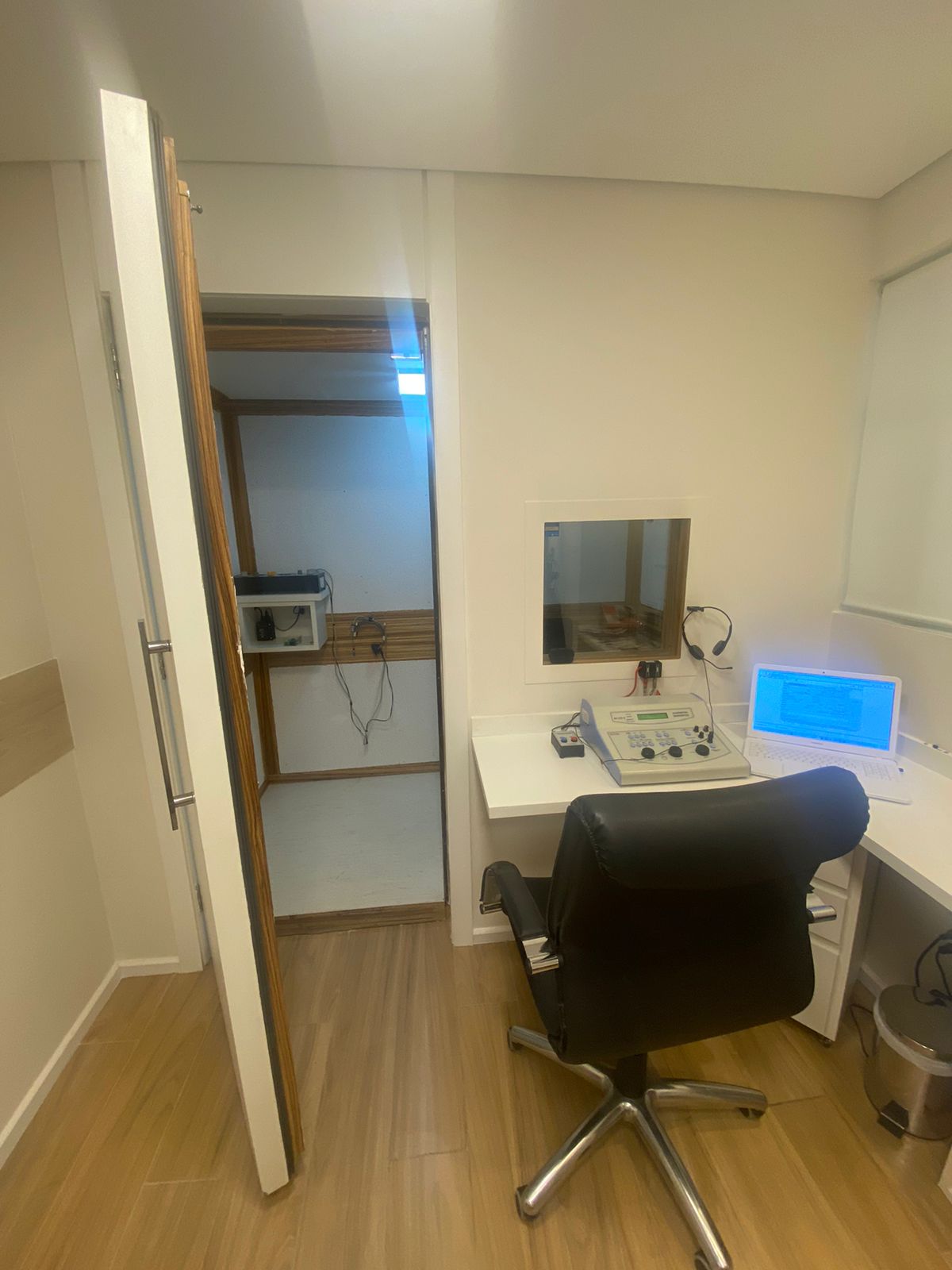 Mayte Jaffe De Lima Forte Mota: Fonoaudiólogo, Audiometria Tonal ...